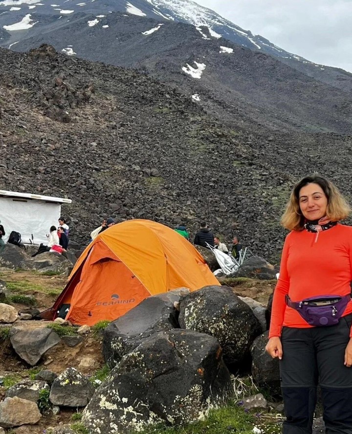 Ağrı Dağı'nda donarak can vermişlerdi: Felaketin görüntüleri ortaya ...