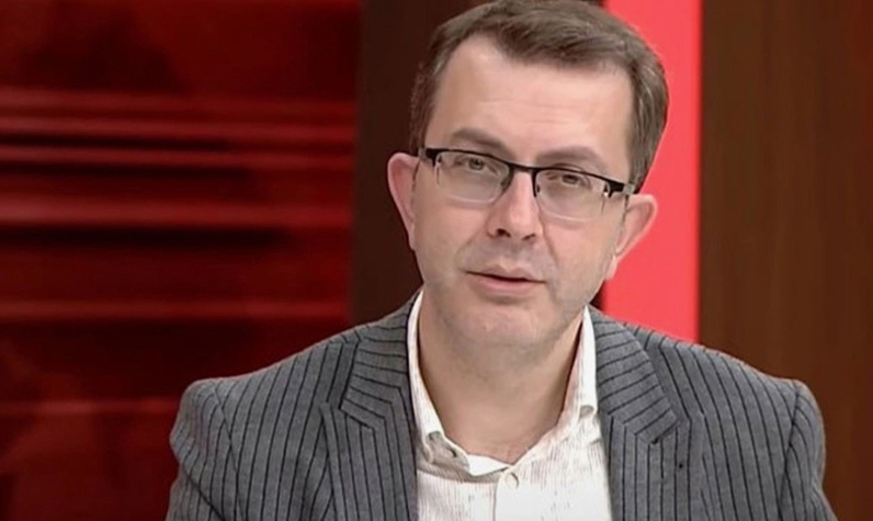 Sıkışınca Atatürk’e sarıl! Turgay Güler yazdı... Özgür Özel neler ...