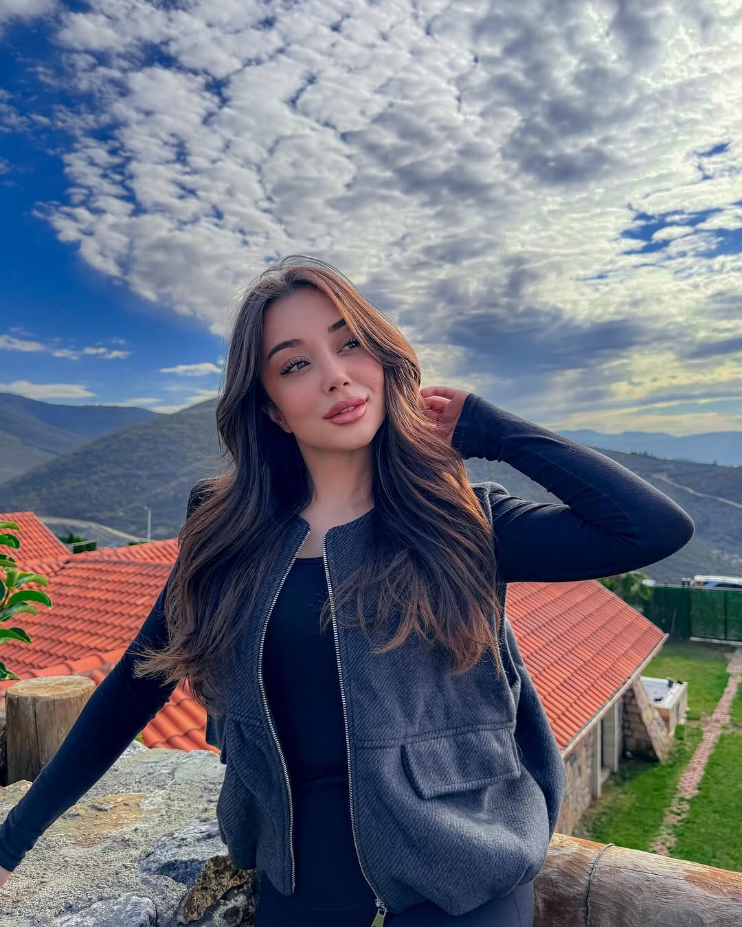 Hazal Erdoğan kimdir? Dilan Polat'ın eltisi Hazal Erdoğan nereli, evli mi, ne iş yapıyor? - TRHaber