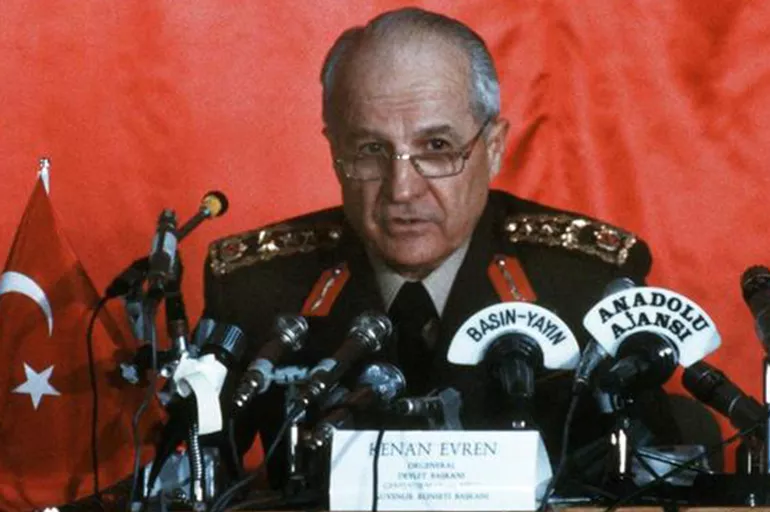 Kenan Evren kimdir, ne zaman ve neden öldü? - TRHaber