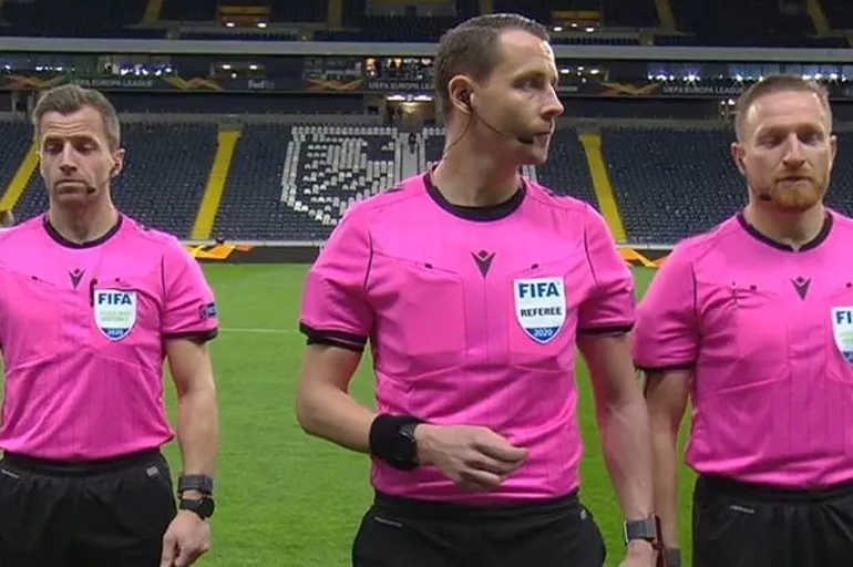 Avrupa'ya damga vuran Türk hakem yılın en iyisi seçildi - TRHaber