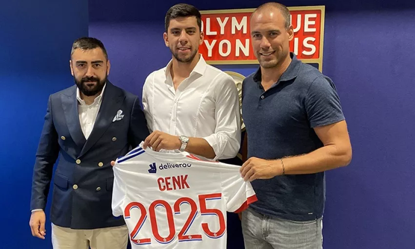 Altay'dan Lyon'a transfer olmuştu! Türk yıldız Valencia'yla anlaştı ...