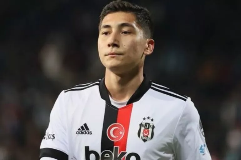 Emirhan İlkhan Serie A devine transfer oldu! Yıllık kazancı dudak ...