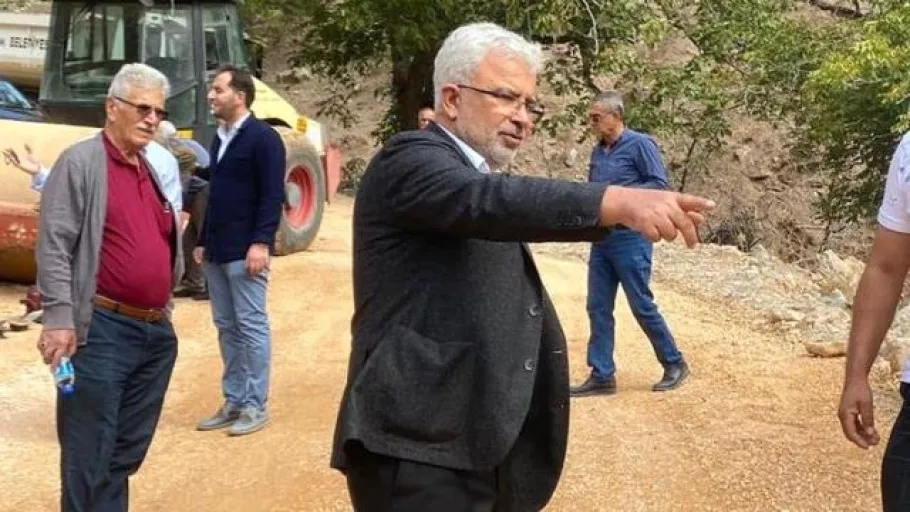 Tutuklanan Nurdağı Belediye Başkanı Ökkeş Kavak: Yıkım sebebi belli ... Tutuklanan Nurdağı Belediye Başkanı Ökkeş Kavak: Yıkım sebebi belli ...