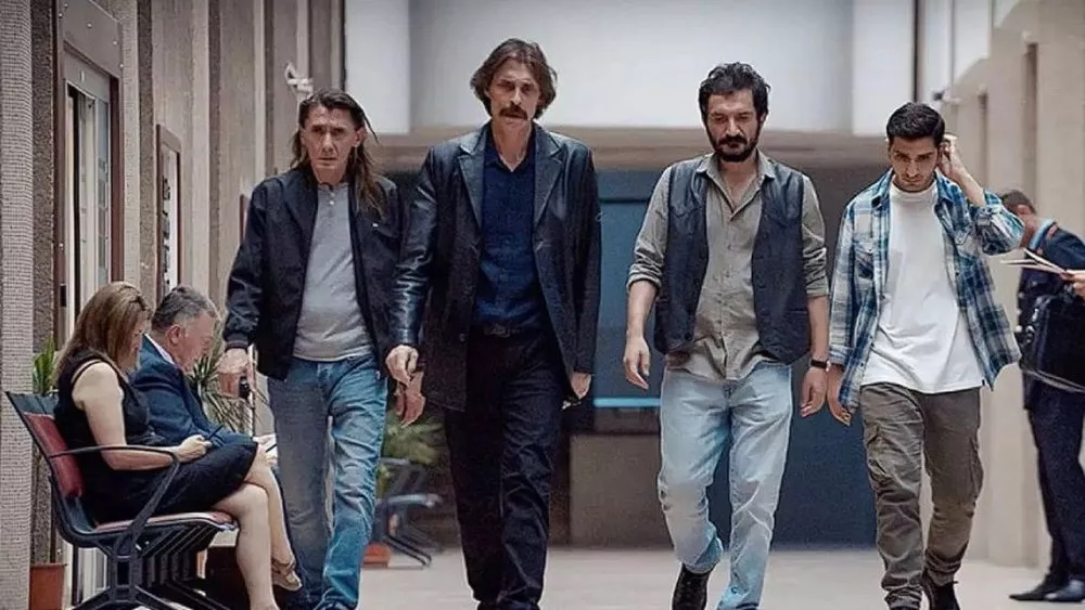 Çekiç ve Gül: Bir Behzat Ç. Hikayesi 2. sezon ne zaman? Çekiç ve Gül ...