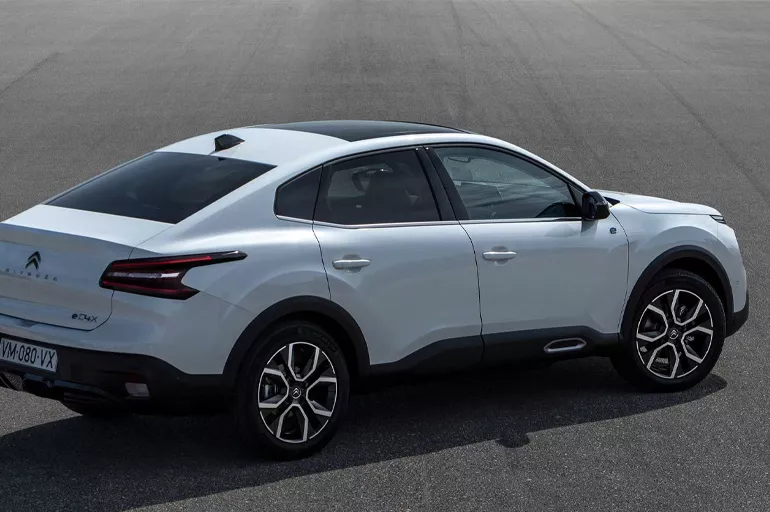 Yeni Citroen C4 X ve e-C4 X Türkiye'de satışa sunuldu! Citroen C4 X ve e-C4 X'in özellikleri ...