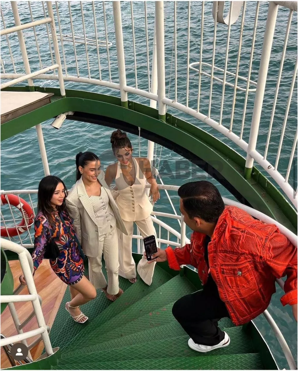 Ekrem İmamoğlu müstakbel gelinine şehir hatları vapuru hediye etti ...