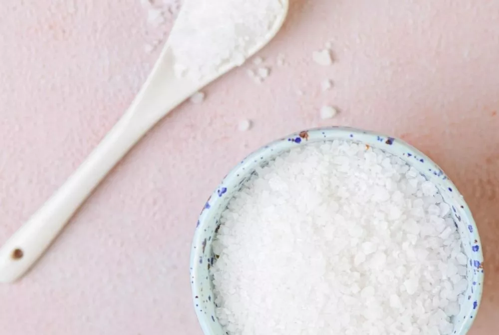 Hangi tuz daha sağlıklı? Rafine tuz mu yoksa doğal tuz mu? İkisi ...