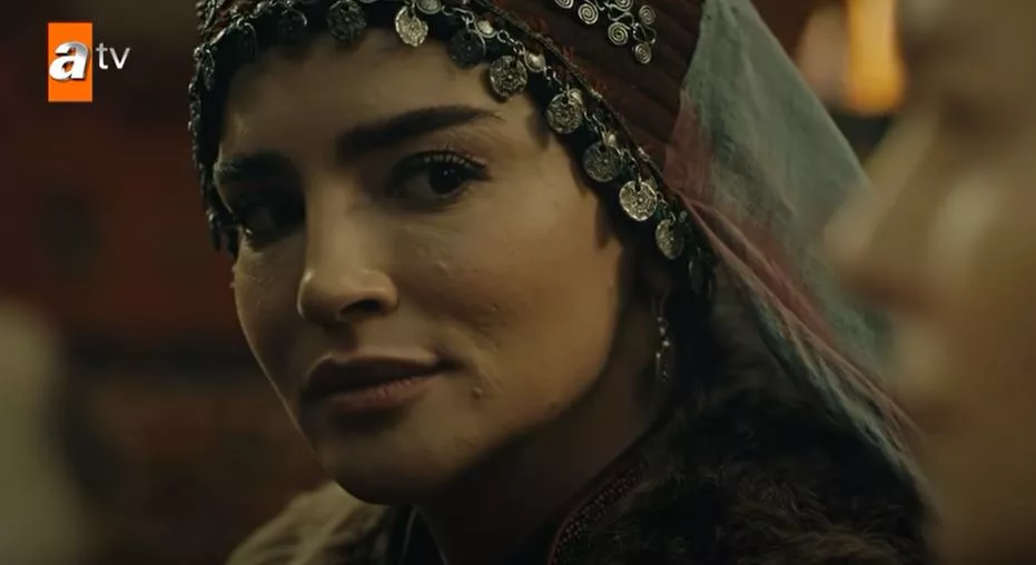 Kuruluş Osman Selvi Hatun kimdir? Selvi Hatun'u oynayan Zehra Yılmaz ...