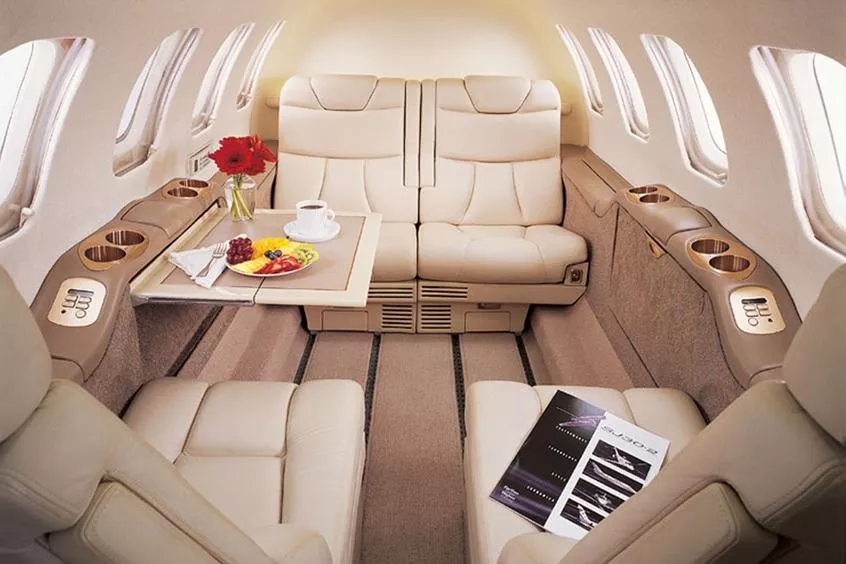 İşte Türkiye'nin ilk bölgesel uçağı: SyberJet SJ30 Ankara OSTİM'de ...