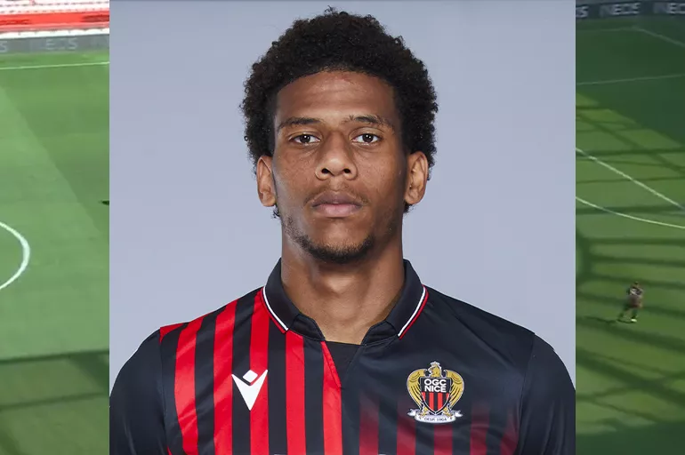 Todibo tarihe geçti! Dünya futbolunun en erken kırmızı kartını gördü ...