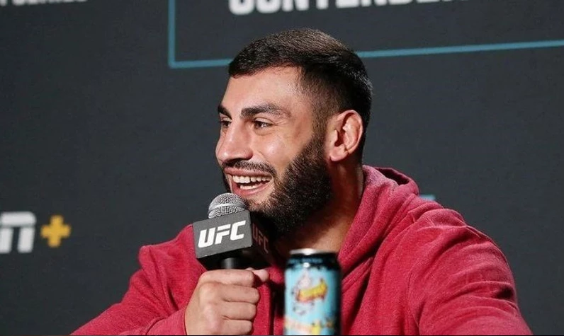 UFC dövüşçüsü İbo Aslan kimdir, kaç yaşında? UFC Türk dövüşçüsü İbo ...