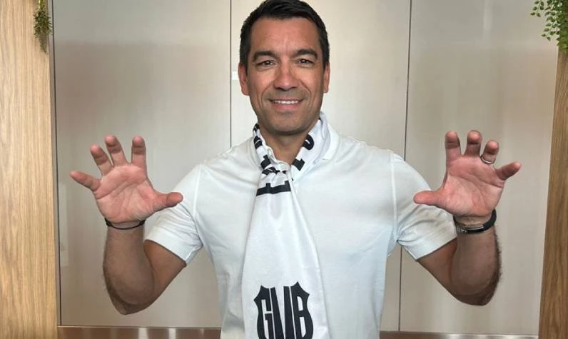 Van Bronckhorst Beşiktaş ile kaç yıllık anlaşma yaptı? Giovanni van ...