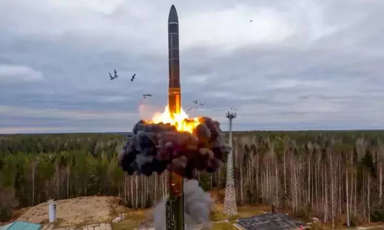RS-26 Rubezh balistik füze özellikleri | RS-26 Rubezh menzili kaç ...