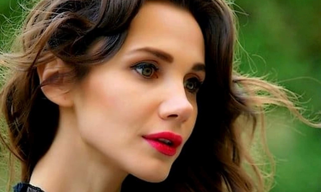 Ünlü oyuncu Yasemin Hadivent'ten duygusal paylaşım! Yeğeninin adını ...