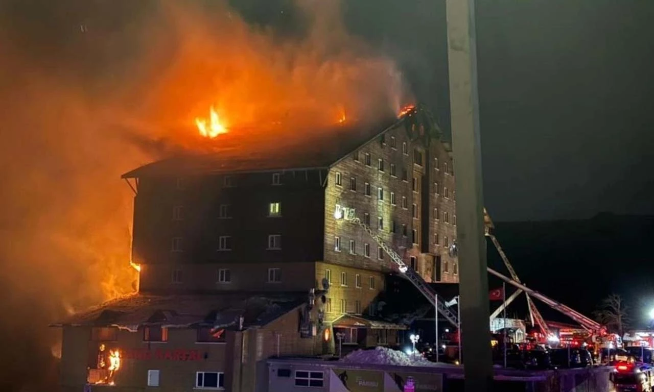 Vedia Nil Apak kimdir? Fenerbahçeli sporcu Vedia Nil Apak'ın annesi ...