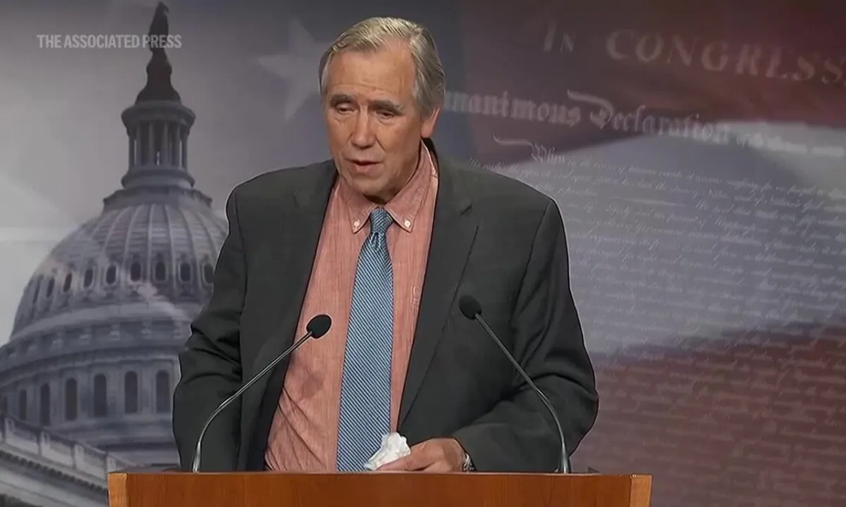 ABD Senatosunda tarihe geçen konuşma! Trump'ın kararlarını eleştirmek ...