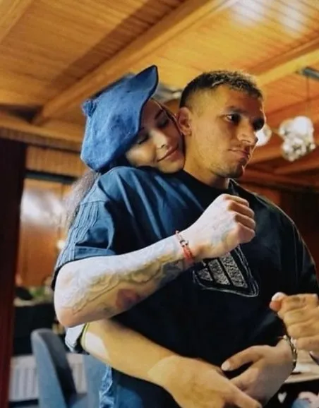 Ece Erken'den bomba iddia! Lucas Torreira o oyuncuya hâlâ aşıkmış - TRHaber