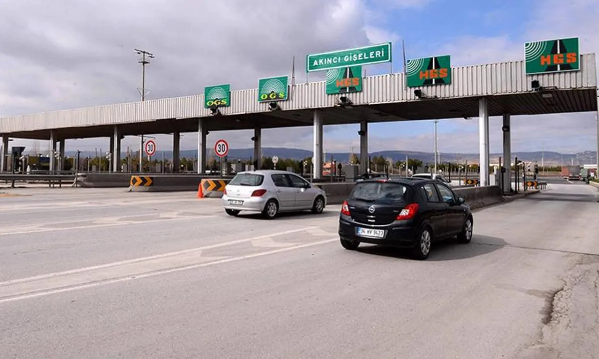 Bakan Uraloğlu açıkladı: Yeni yılda köprü ve otoyol ücretlerine ...
