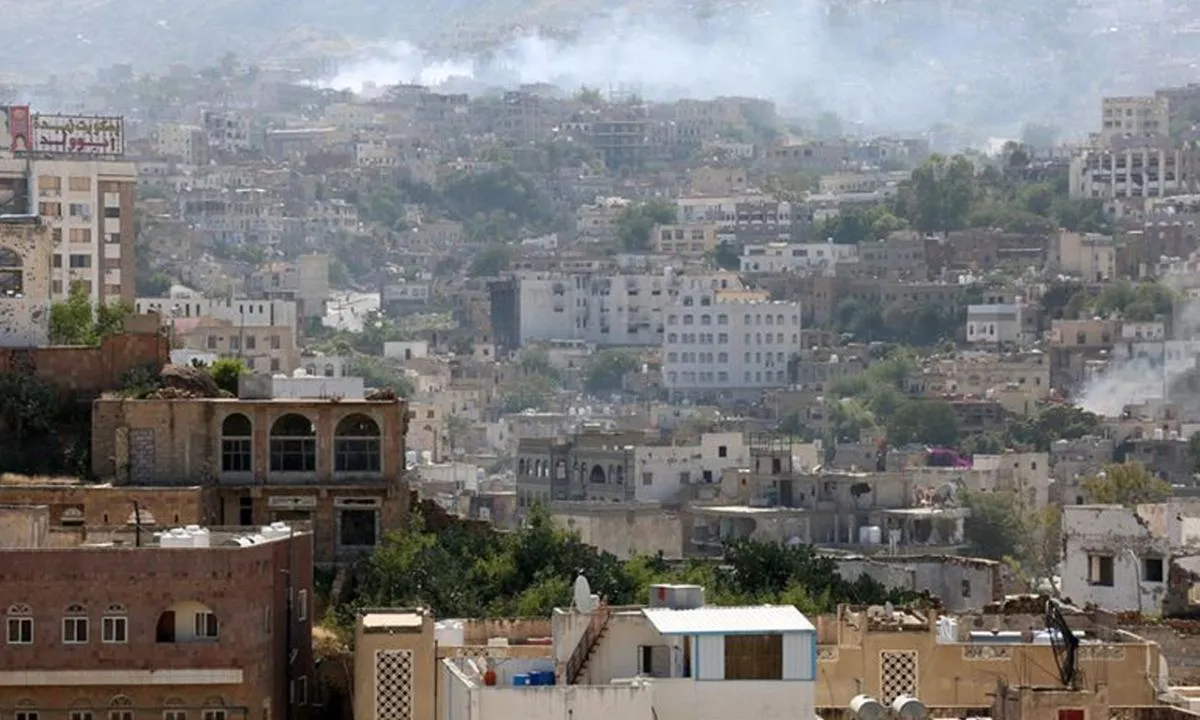 Yemen'de tarihi görüntüler: Suudi Arabistan BAE merkezli GGK kamplarını ...