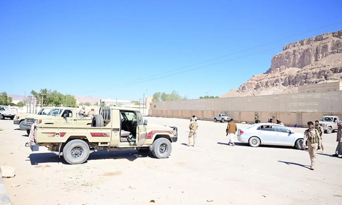 Yemen'de tarihi görüntüler: Suudi Arabistan BAE merkezli GGK kamplarını ...