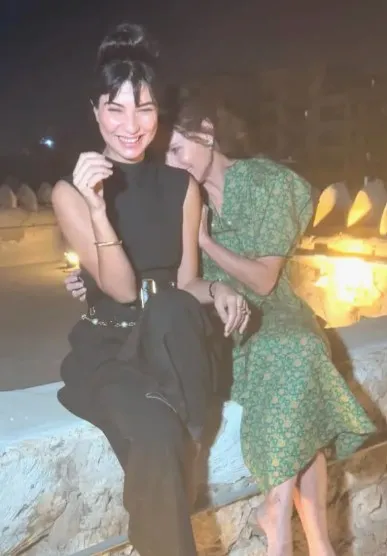 Riyad'a giden oyuncu Tuba Büyüküstün'den sunucuya şok cevap: Türkçe ...